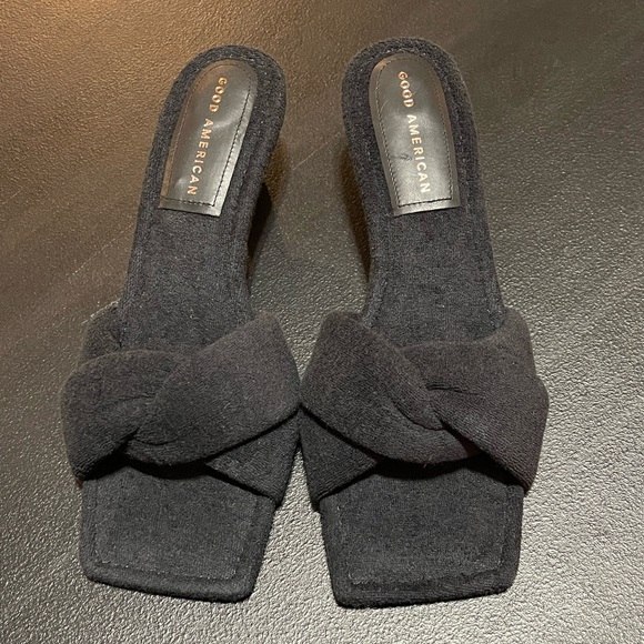 Good American | Shoes | Nwt Good American Terry Kickstand Mule Black ...